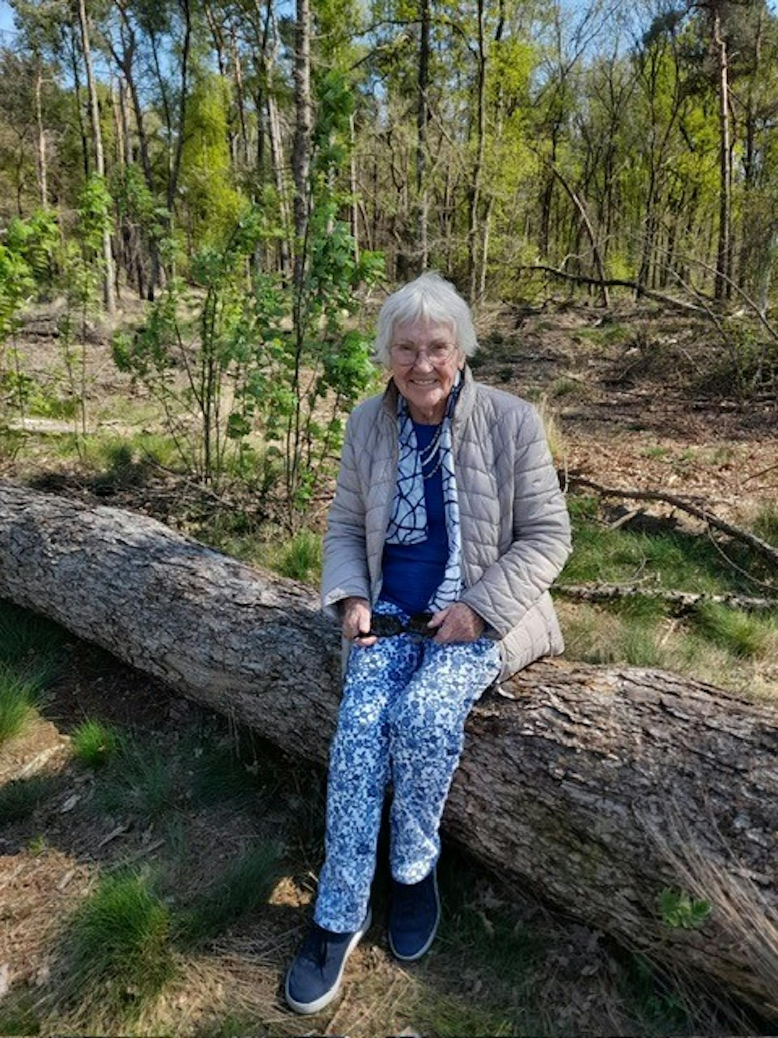 Diny maakte de wereld een stukje mooier | Liliane Fonds